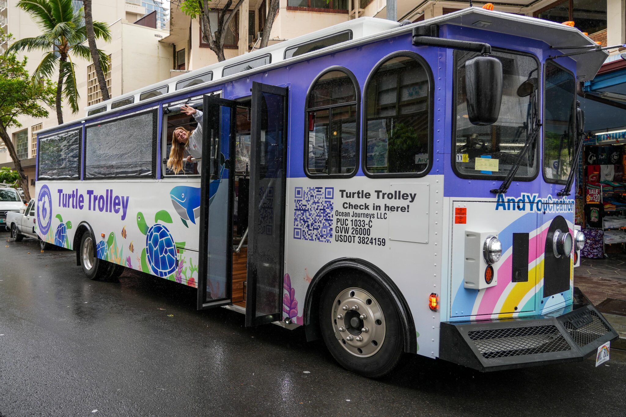 Discover Oahu’s Beauty with Turtle Trolley: Scenic Rides, Expert Guides, and Free Shuttle ...